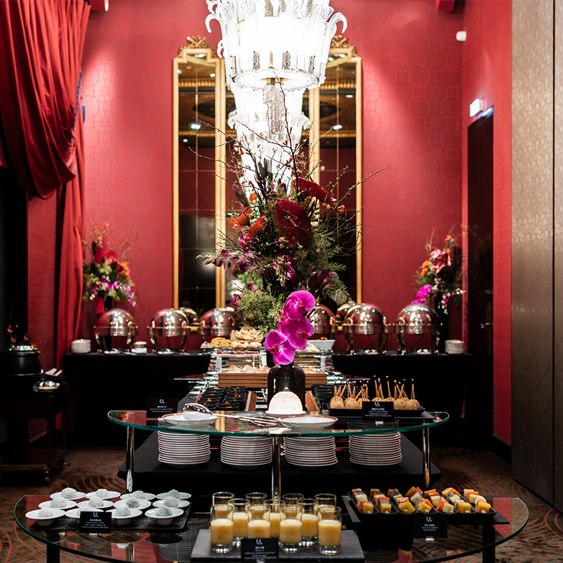 LiLi restaurant - Saturday Brunch for two (drinks included)