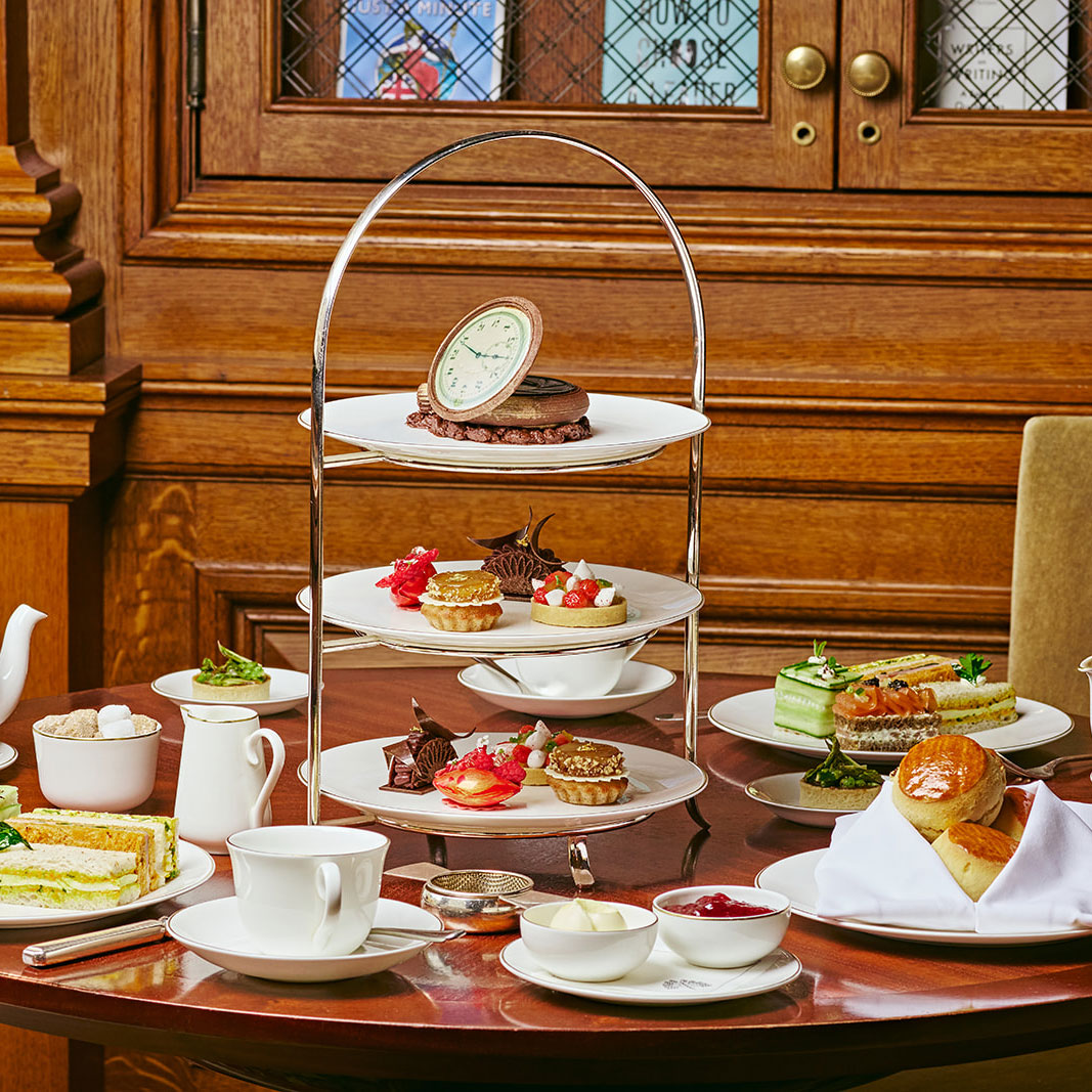Afternoon Tea at The OWO | Raffles London