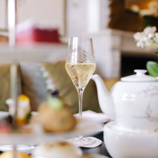 Afternoon Tea at The Lounge | Mandarin Oriental, Munich